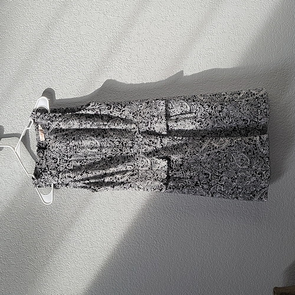 Tory Burch Paisley Doodle Sheath Dress In Black & Whi… - Gem